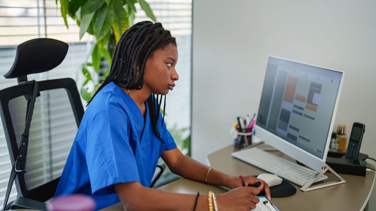 Student Worker Scheduling: Balancing Education and Work – myshyft.com