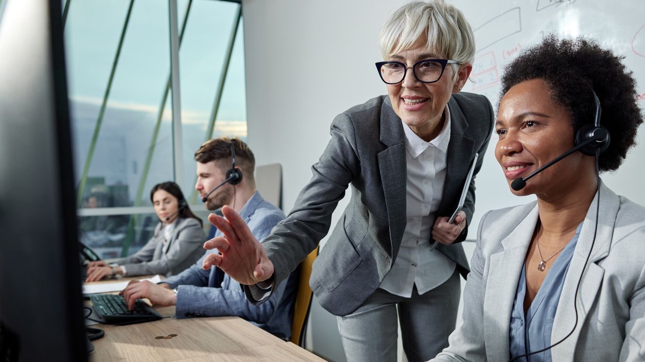 Essential Call Center Staffing Benchmarks For Shift Management ...