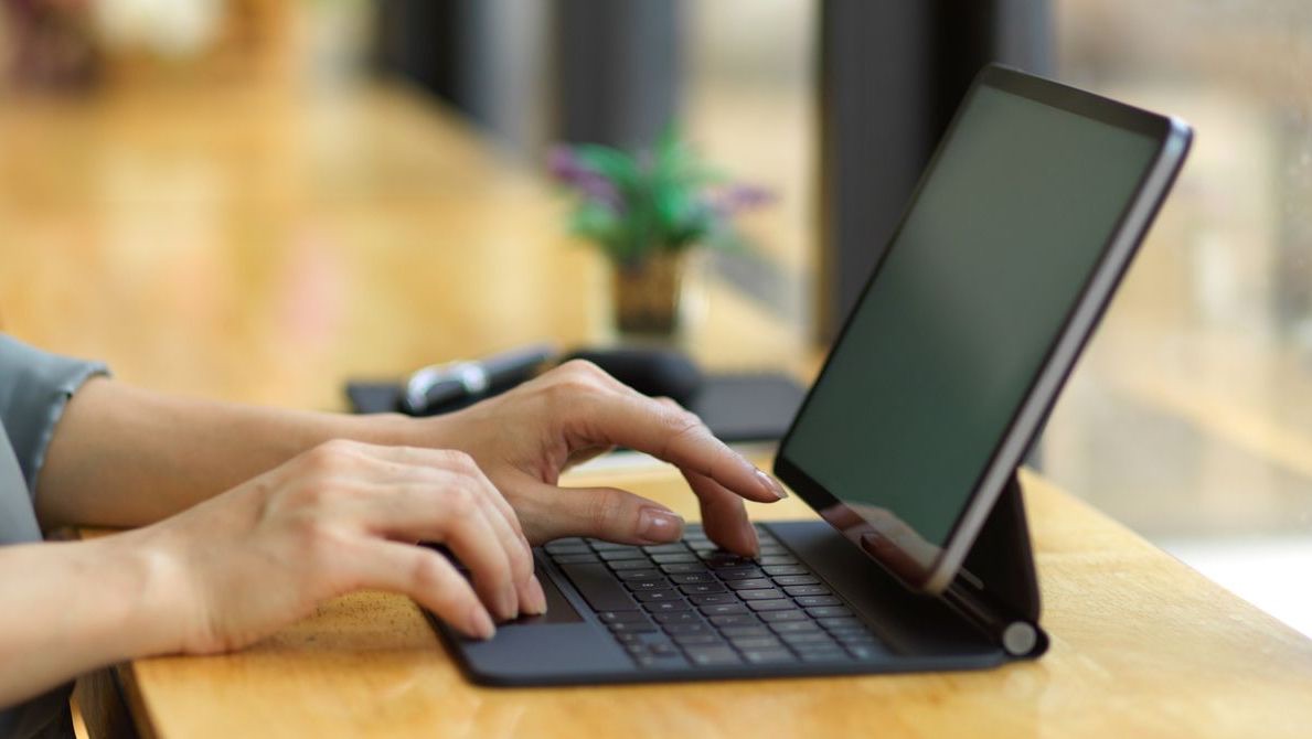 Mobile Shift Requests: Empower Employee Self-Service – myshyft.com